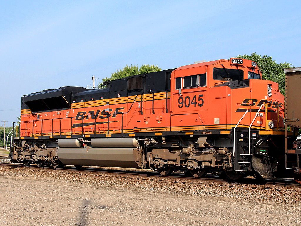 BNSF 9045